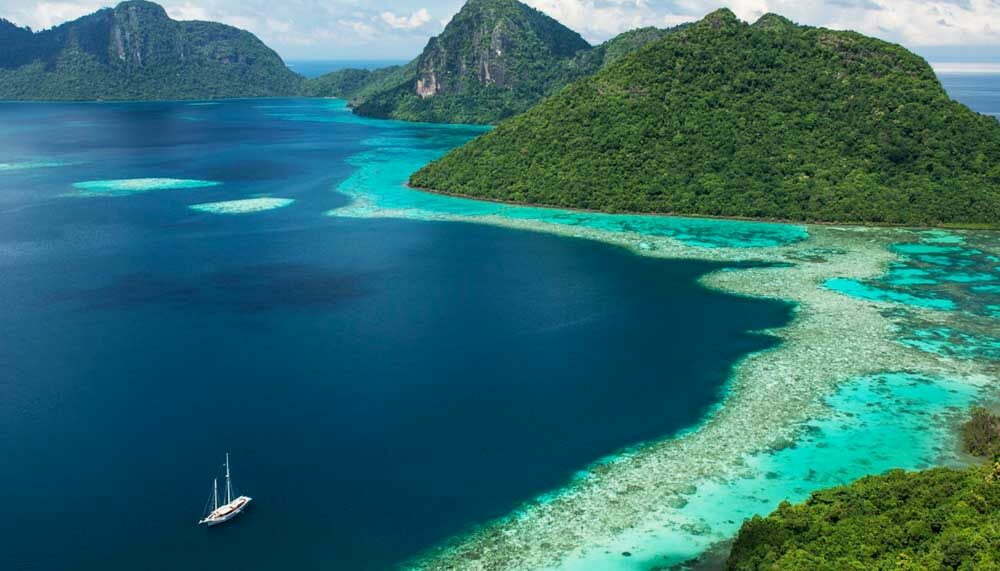 Boating in Burma - Robb Report Thailand