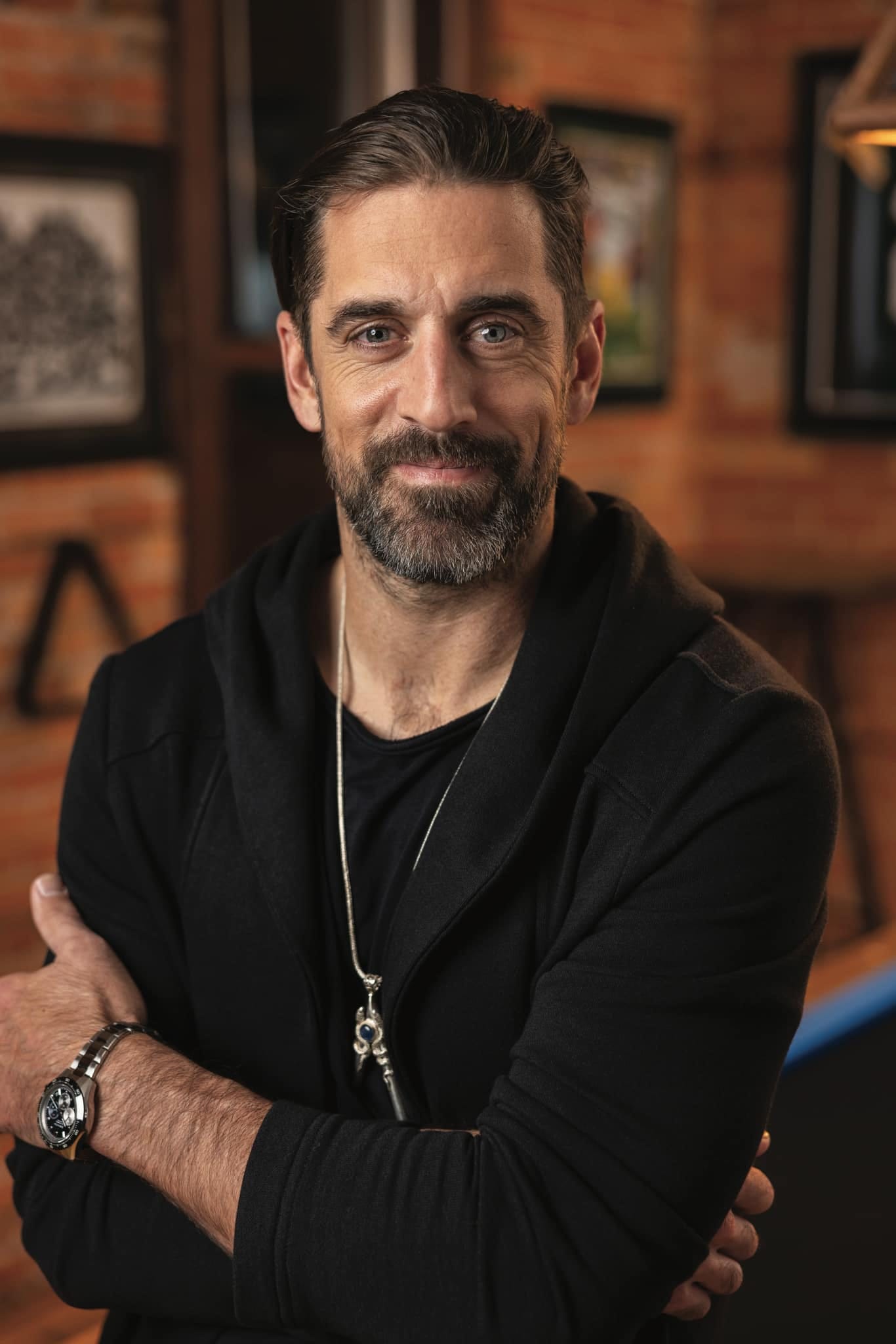 คำตอบกับ แอรอน ร็อดเจอร์ส Aaron Rodgers - Robb Report Thailand